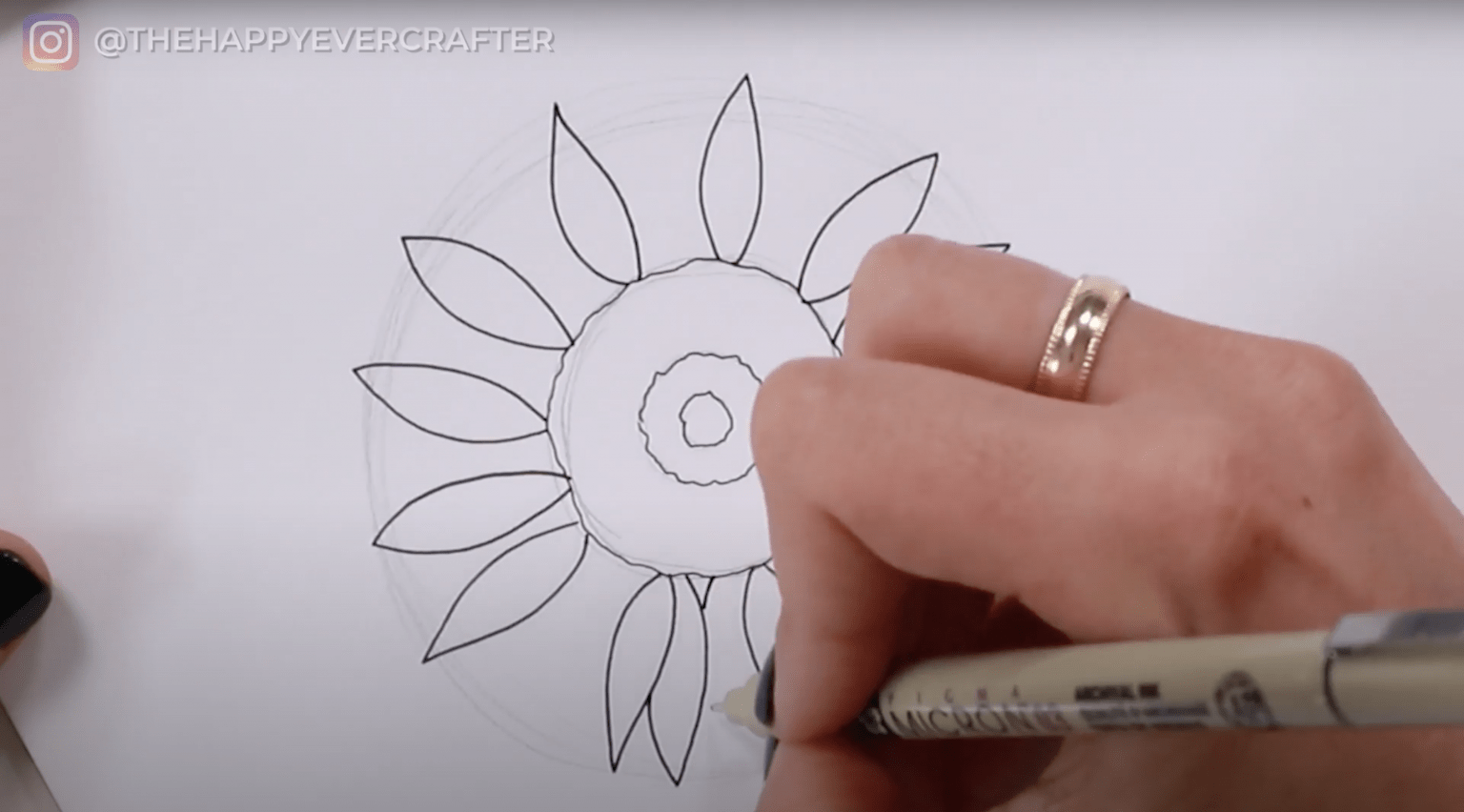 How to Draw a Sunflower - The Happy Ever Crafter Inc.